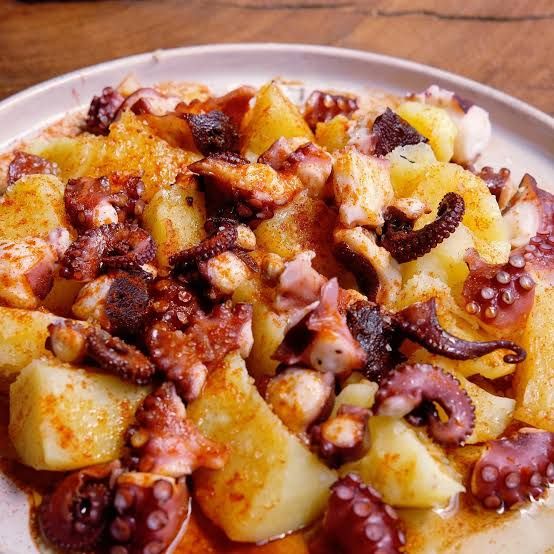 Pulpo à Feira: Galicia's Iconic Octopus Dish You Need to Try - NEWS NEST