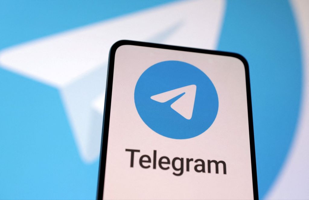 Russia Is Killing Telegram: Throttling Its Most Popular Messaging App ...